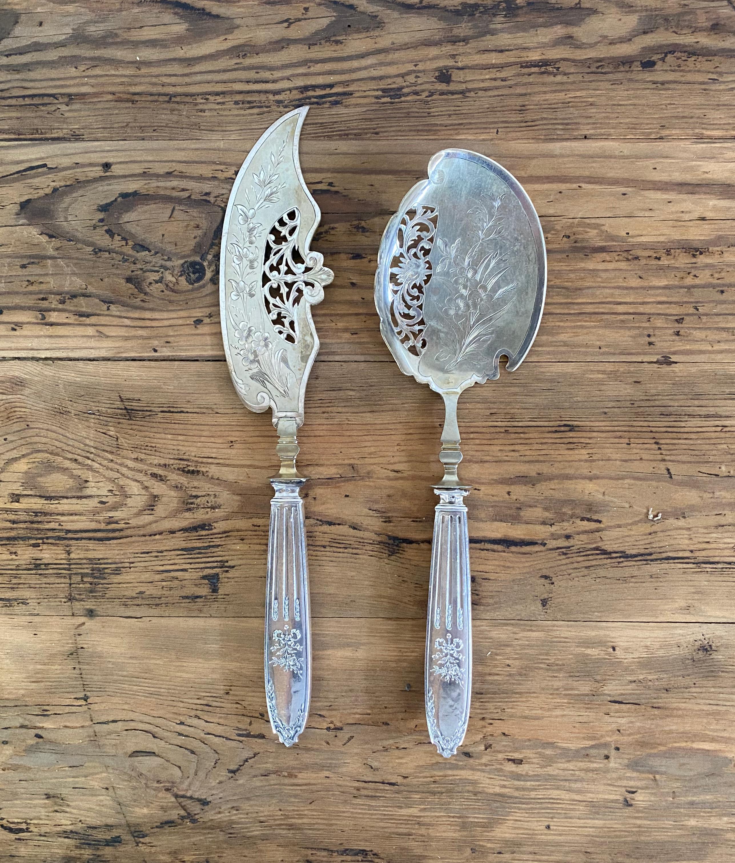 Antique Server set – Round trip Antiques