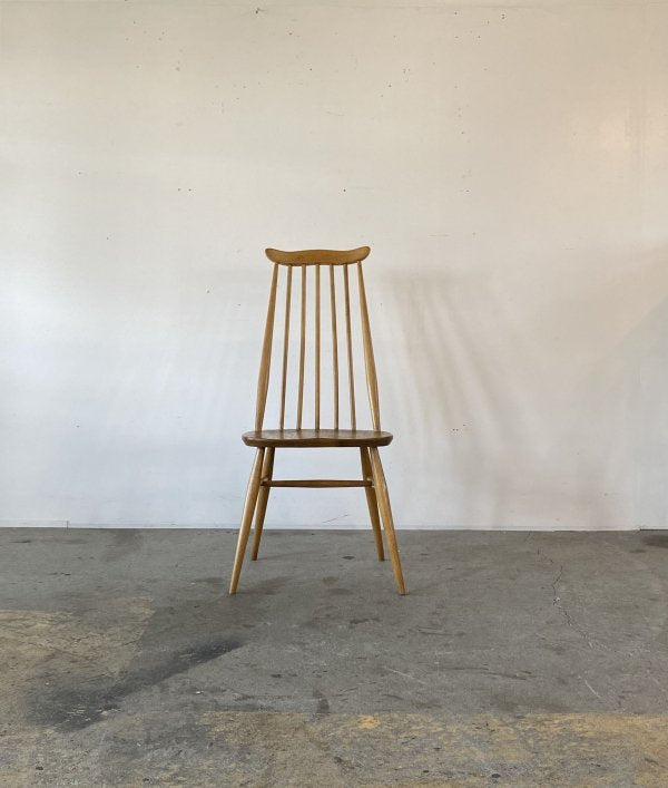 ERCOL Gold smith chair – Round trip Antiques